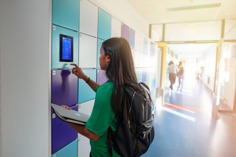 Smart office locker system to meet your workplace needs