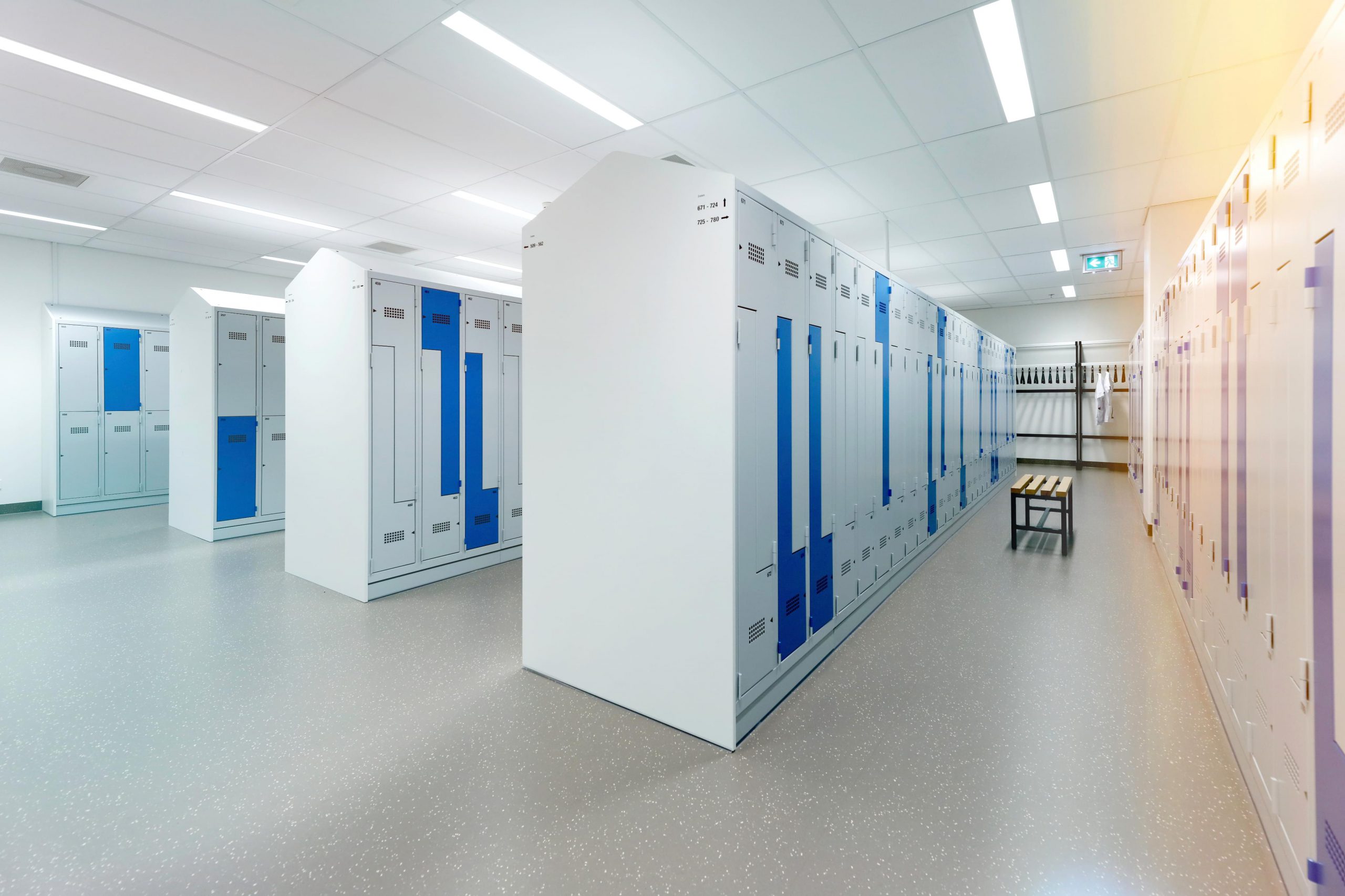 Vecos | The #1 locker system for smart storage in hospitals